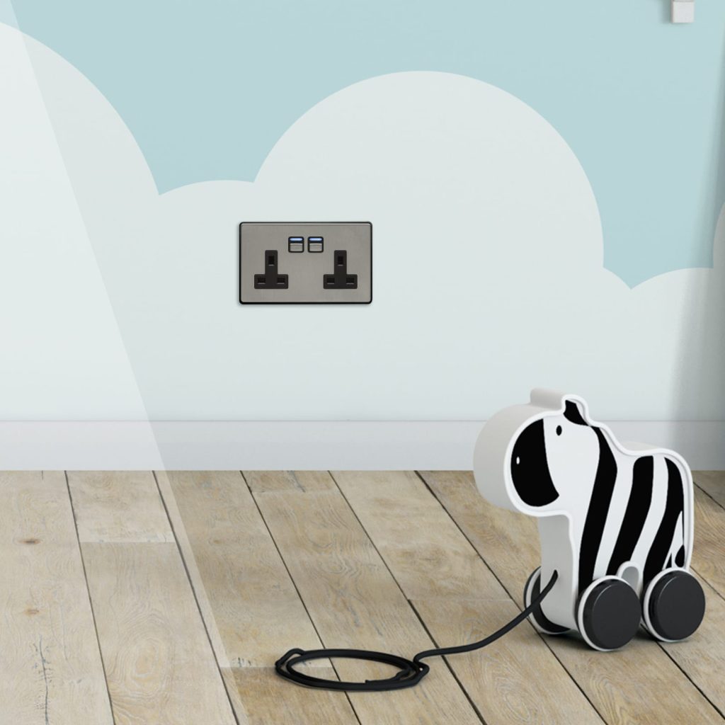 Lightwave Smart Series - Smart Socket 2 Gang - Smart & Secure Centre