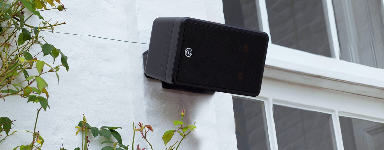 Outdoor Living - Smart & Secure Centre