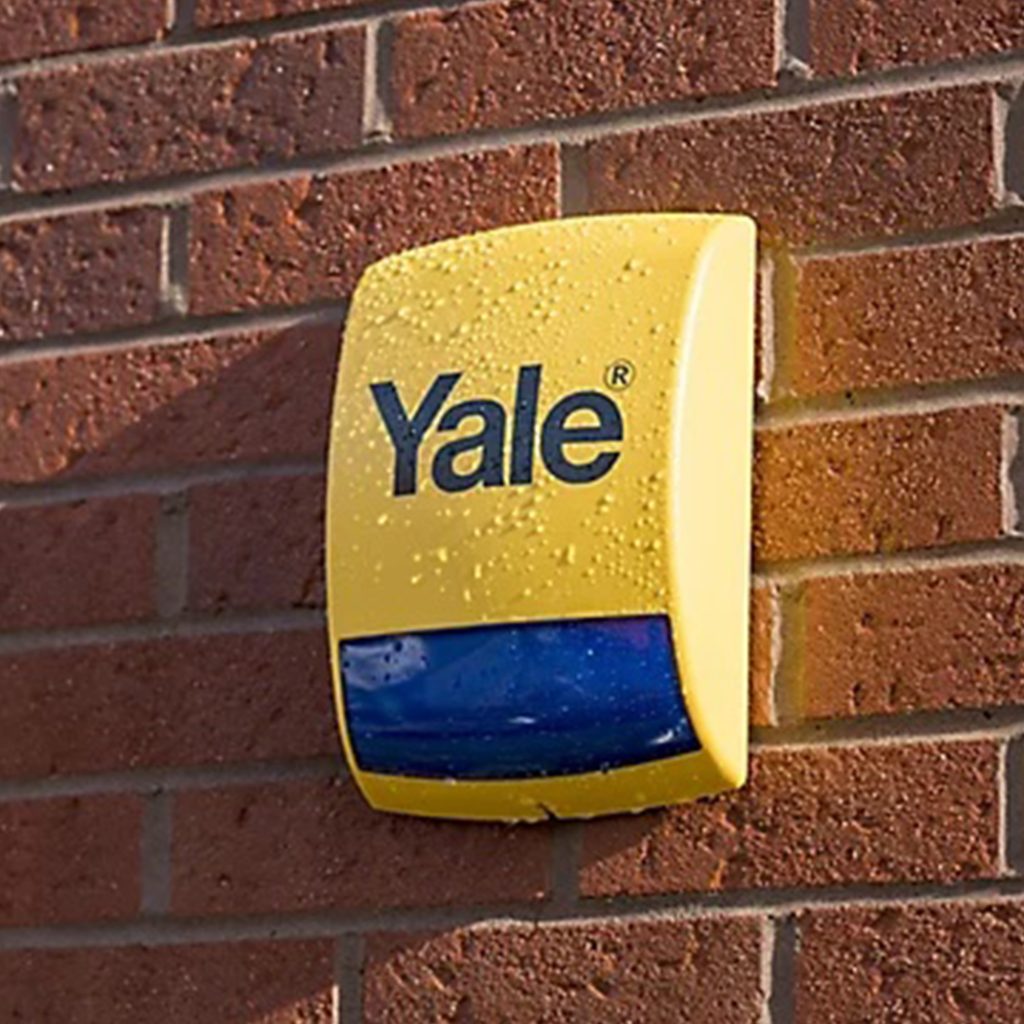 Yale Premium Plus Alarm Kit - Smart & Secure Centre